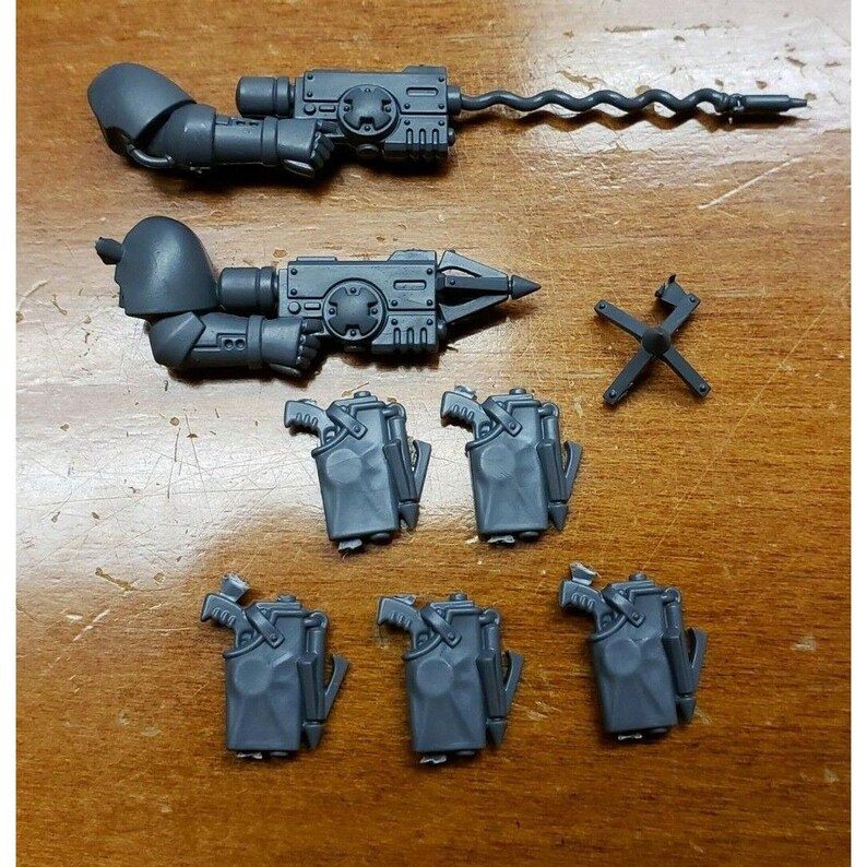 Space Marine Bits Primaris Reiver Grapnel Launcher & Holsters Set 40K ...