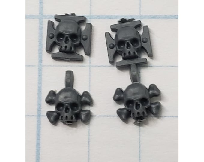 Warhammer 40k Space Marine Bits Land Raider Crusader Tank Skull & Crux ...