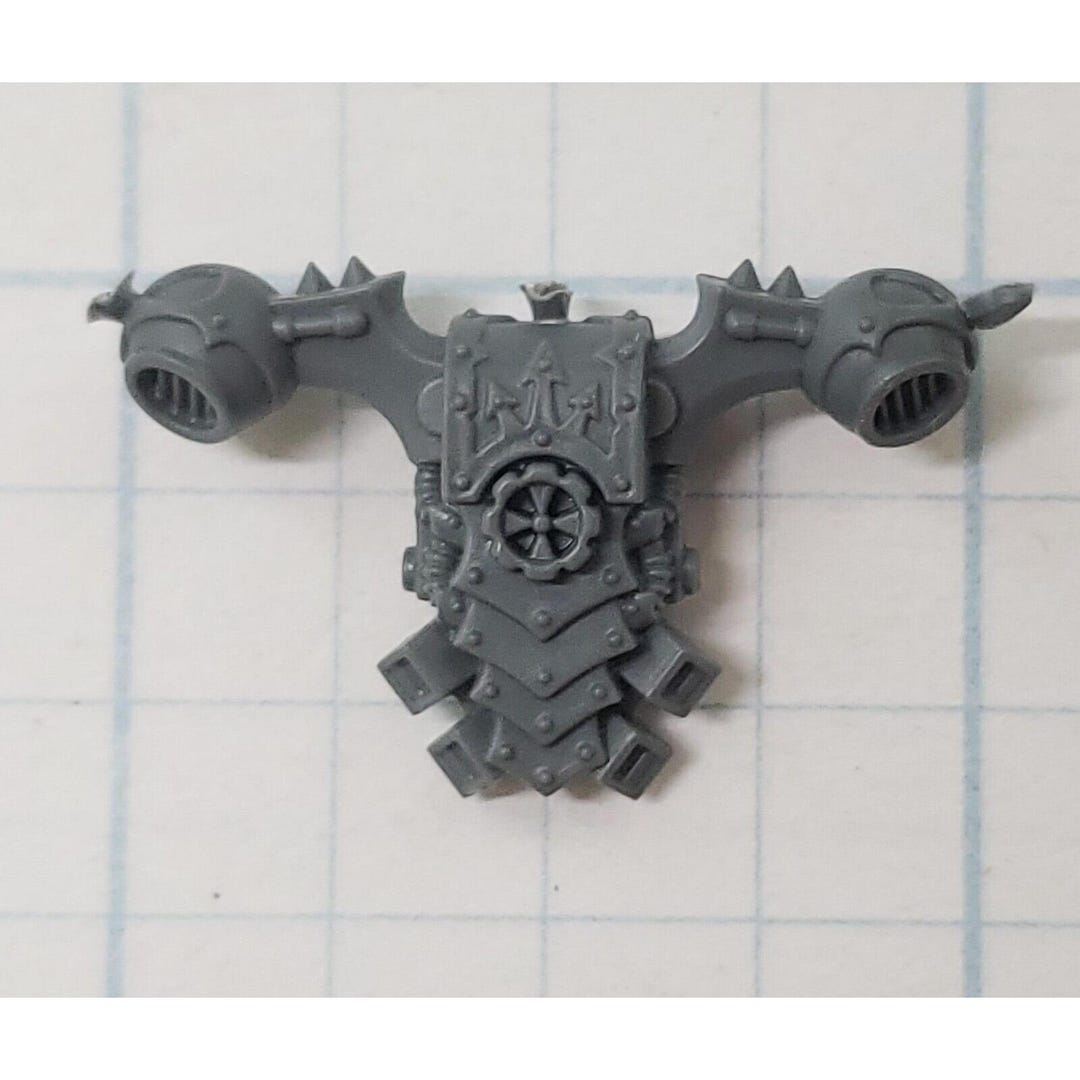 40k Chaos Space Marine Bits Legionary Heretic Cog Engraved Backpack ...