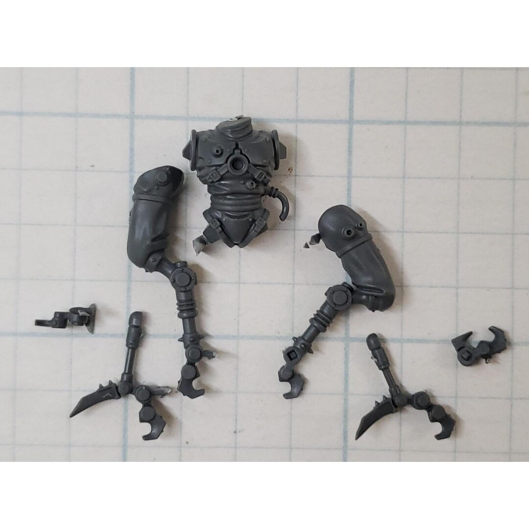 Warhammer 40k Admech Sicarian Bits Pteraxii Torso Legs & Talons Set #50 ...