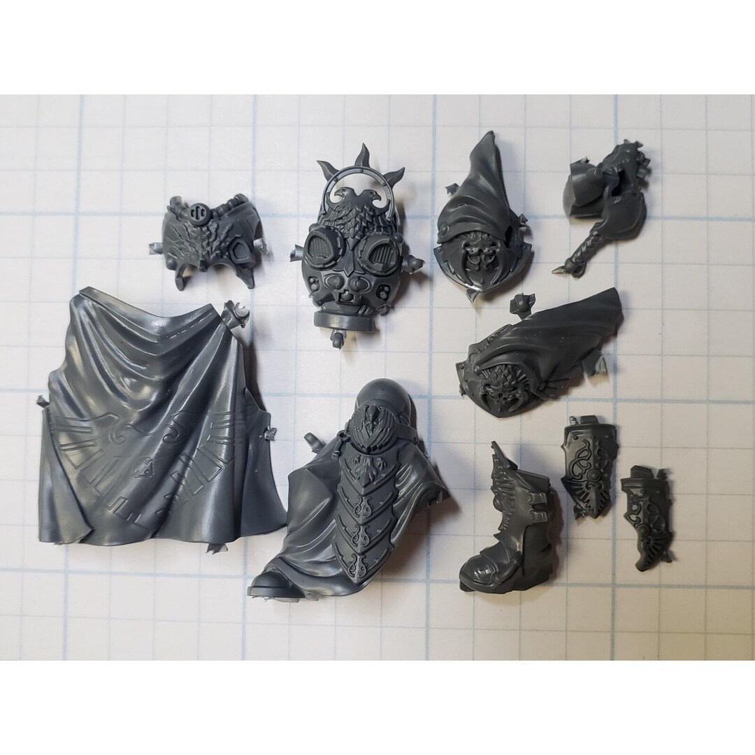Warhammer 40k Adeptus Custodes Bits Trajann Valoris Armored Torso Legs ...
