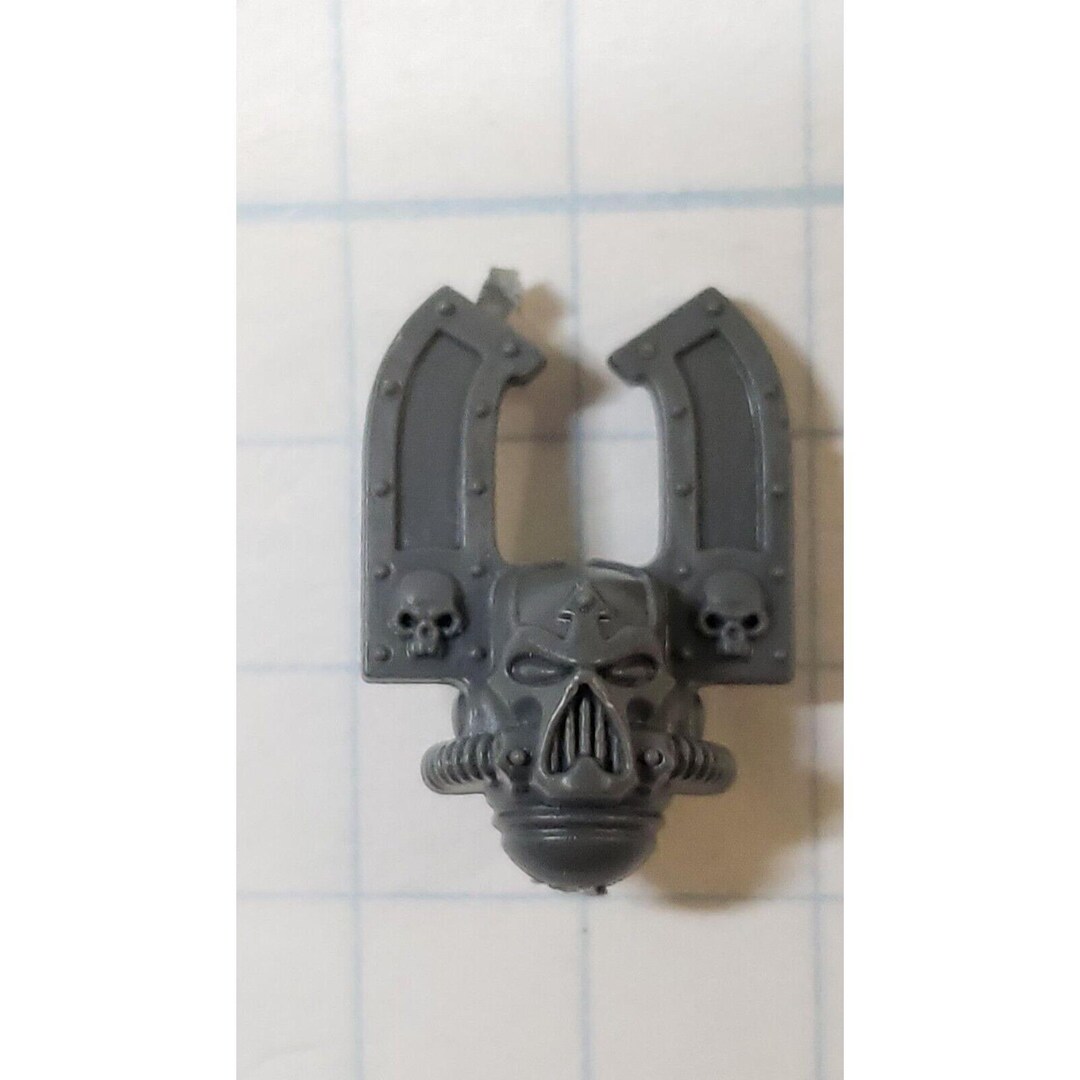 Warhammer 40k World Eaters Bits Khorne Berzerker Crested Helmet Head 77 ...