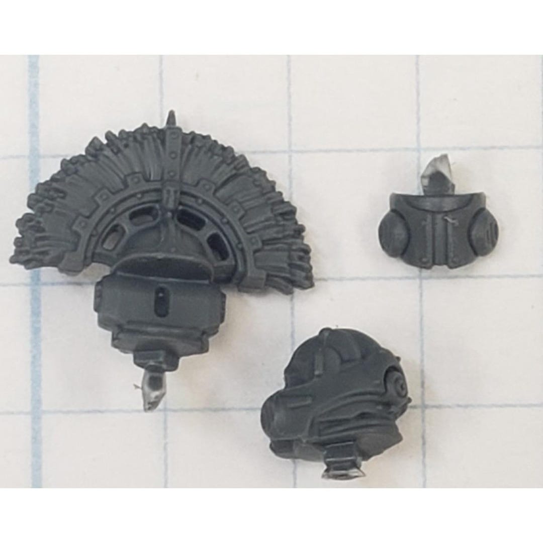 Warhammer 30k Space Marines Bits Centurion Mark II Crested Helmet Head ...