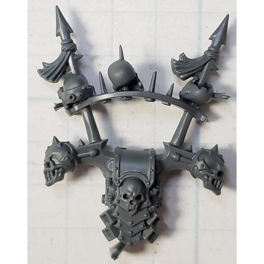 40k Chaos Space Marines Bits Long War Chaos Lord Skull Engraved ...