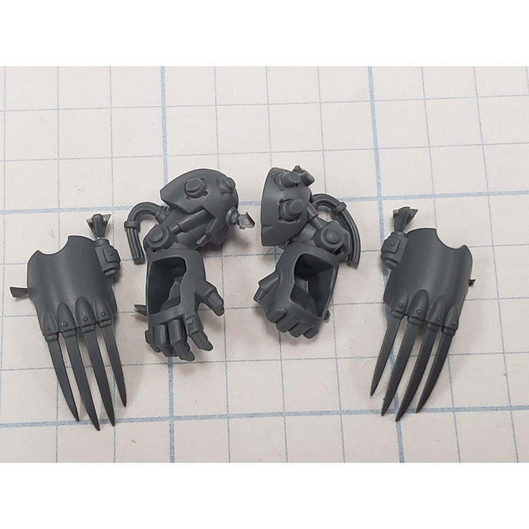 Warhammer 40k Space Marine Bits Assault Terminator Squad Lighting Claws ...