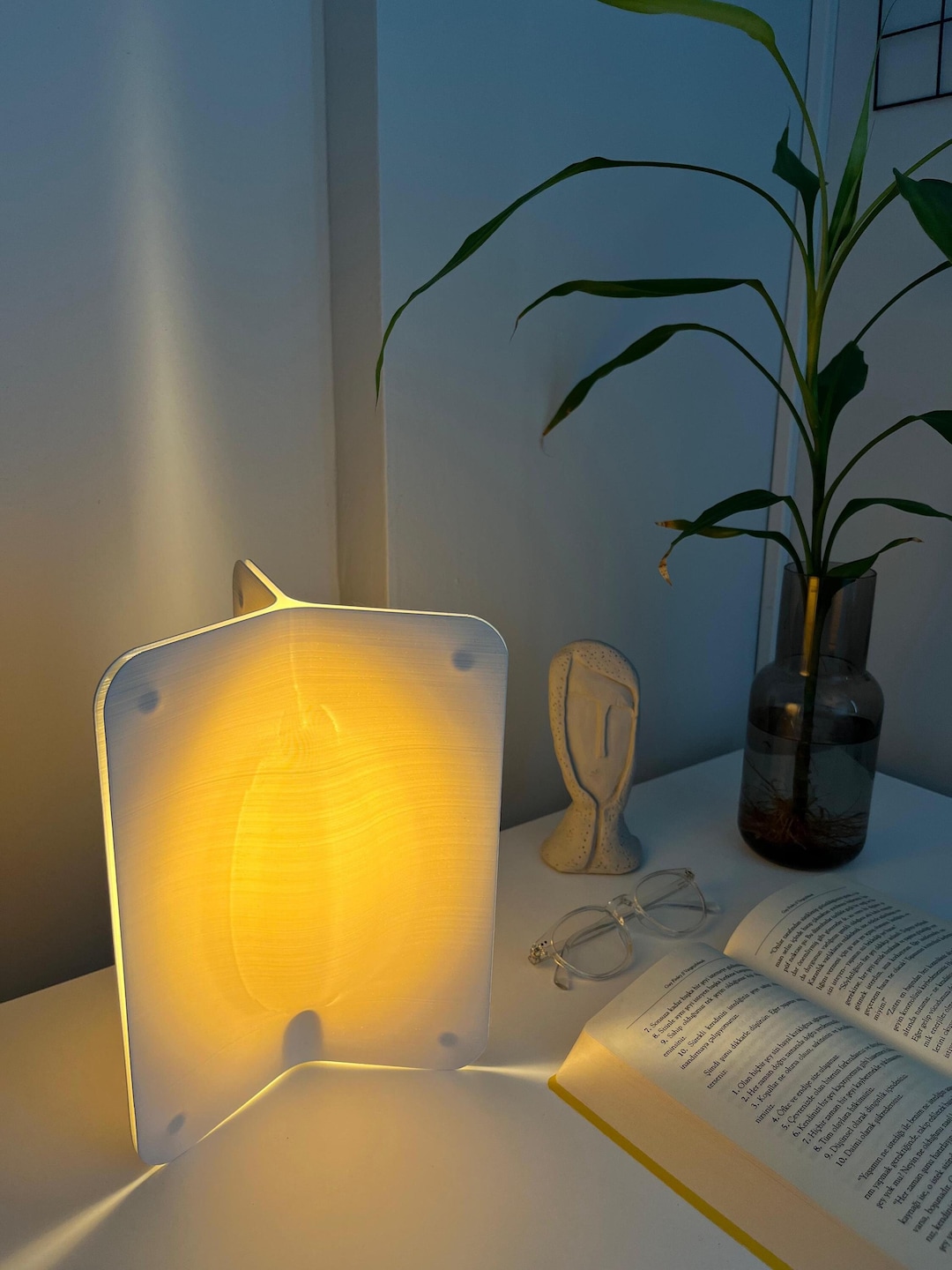 Desk Lamp, Aesthetic Home Decoration Desk Lamp, Modern Design, Ambient ...