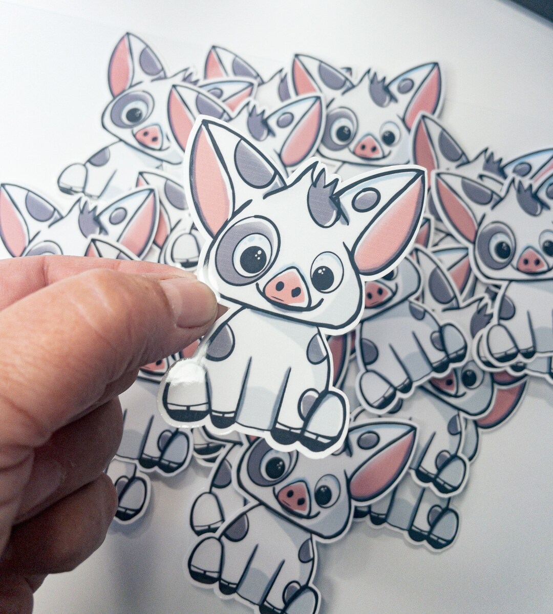Moana Pua the Pig Waterproof Water Bottle Sticker, Disney Sidekick Pua ...