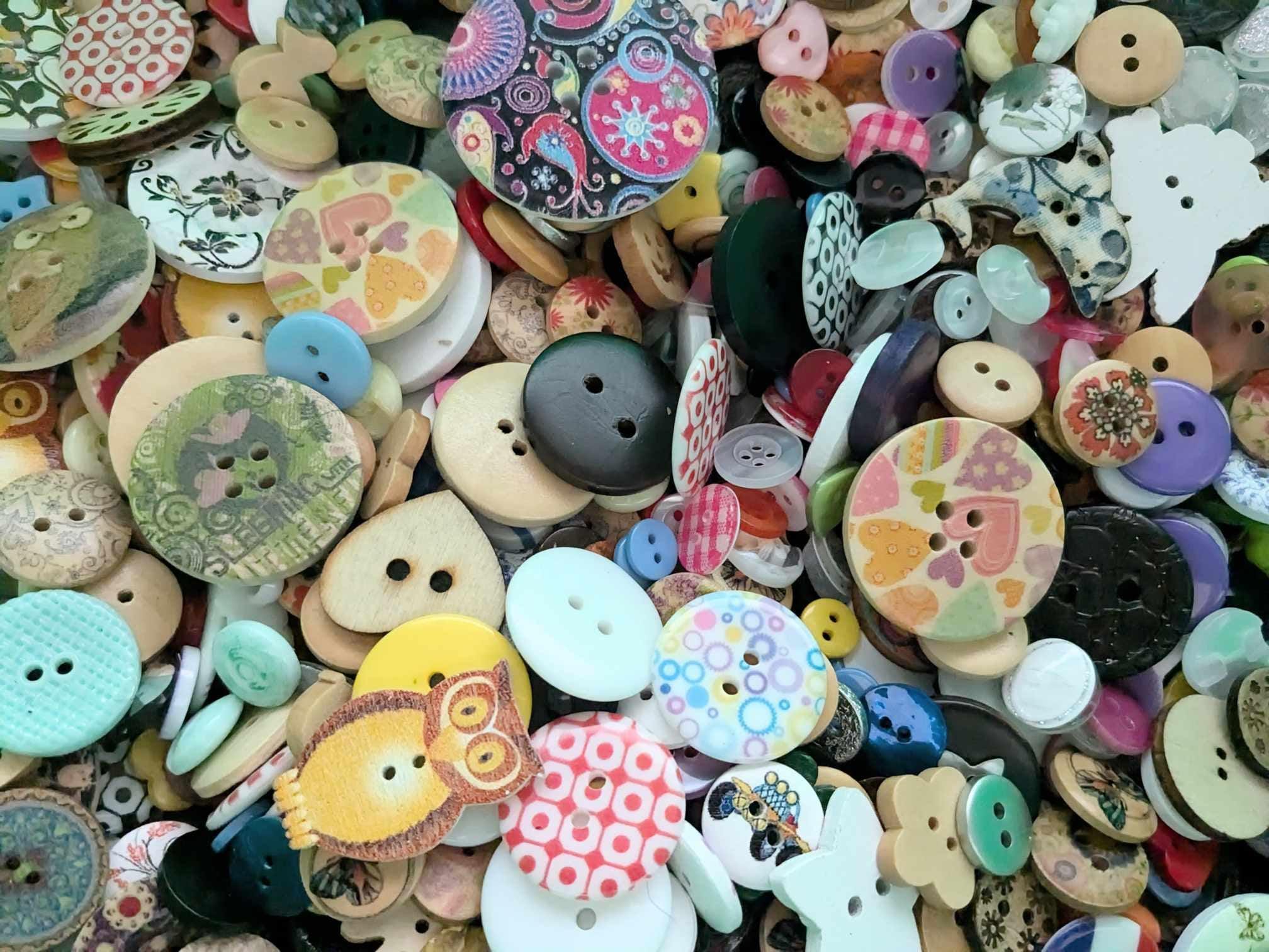 Pack of Random Assorted Mixed Buttons All Shapes and Sizes 50g DNC-022 ...