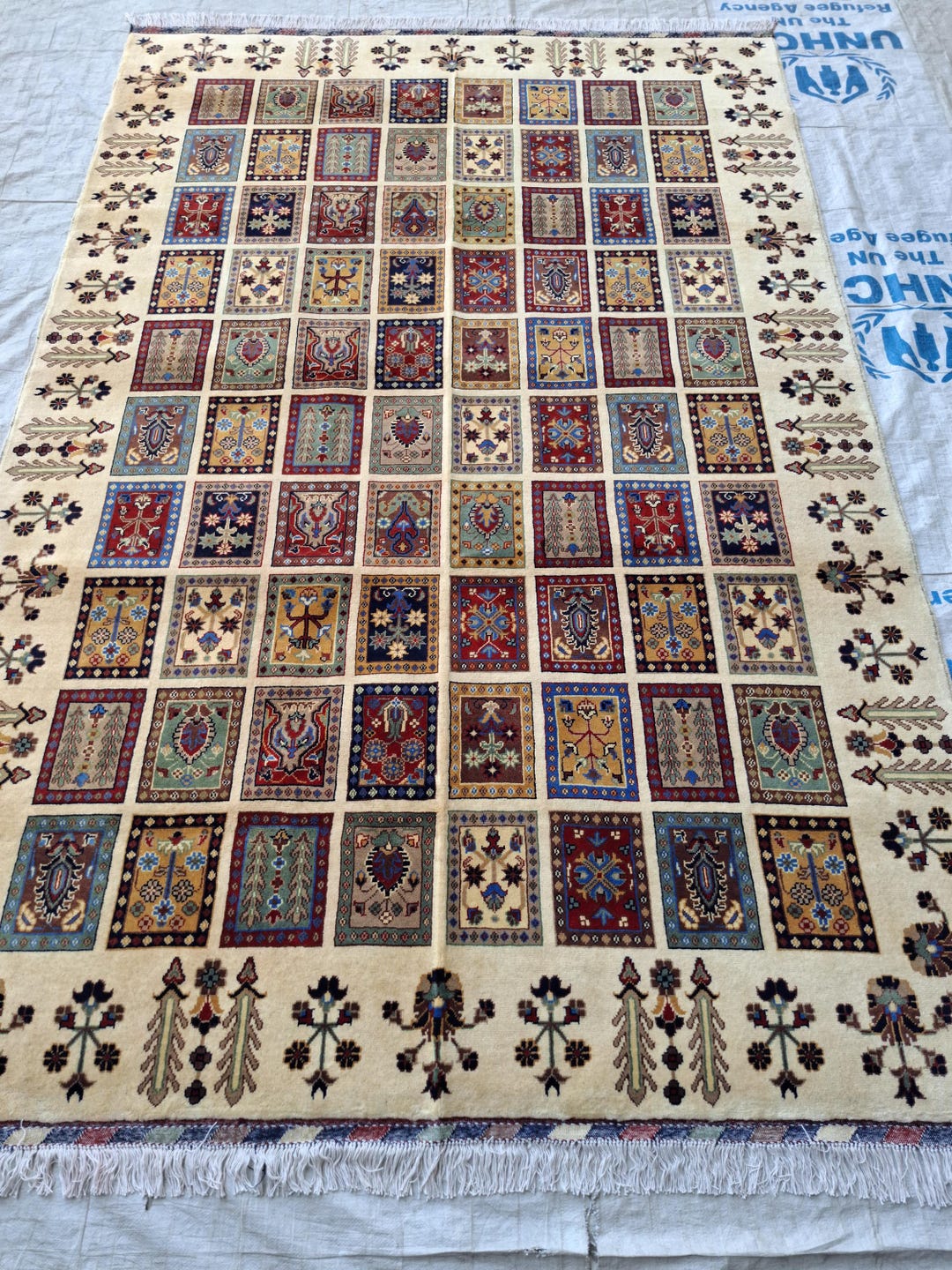 Beautiful SHEESHA NAQSHA Design Hand Knotted Carpet Quality 40x40 for ...
