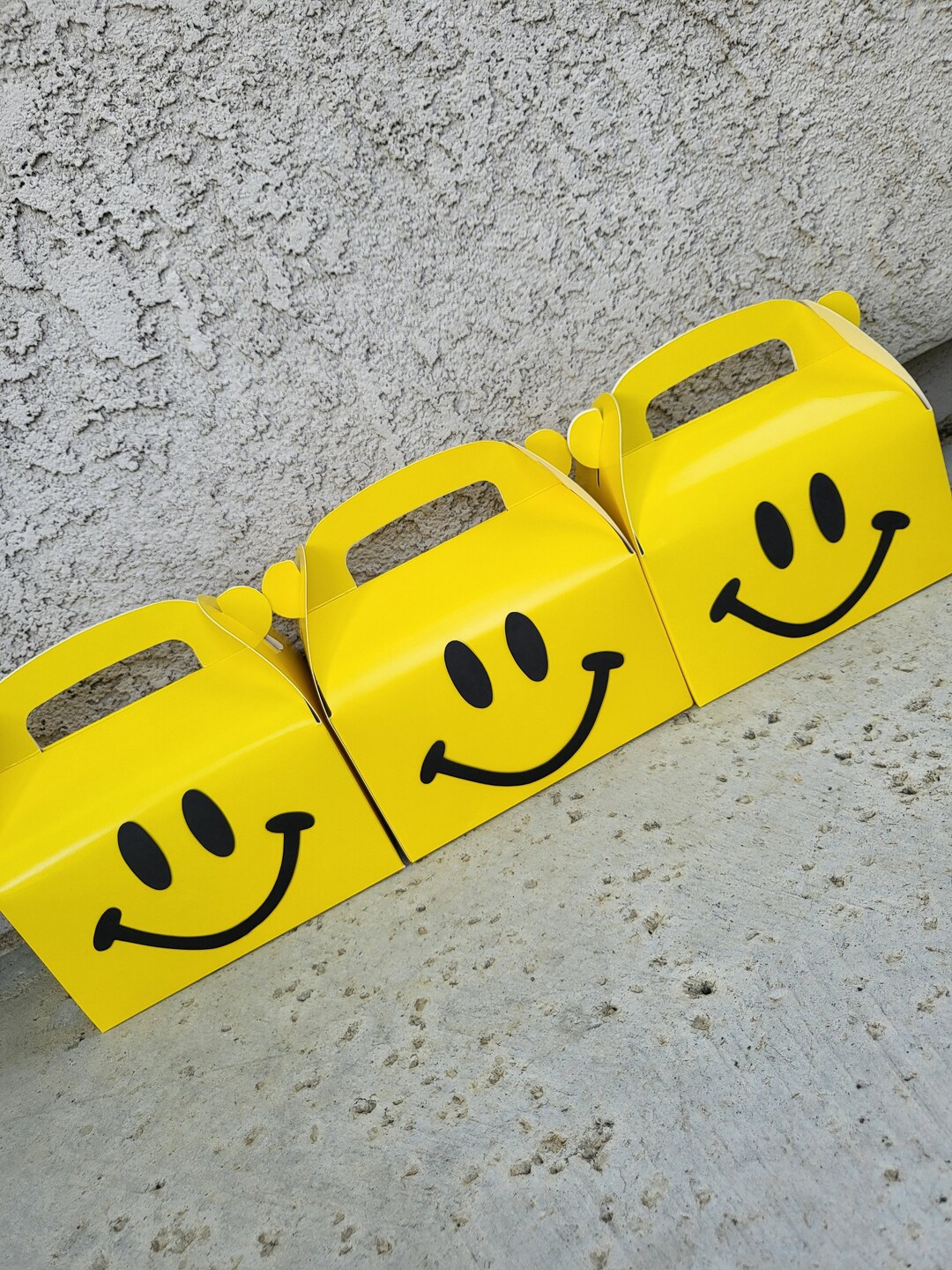 Happy Face Treat Boxes - Etsy