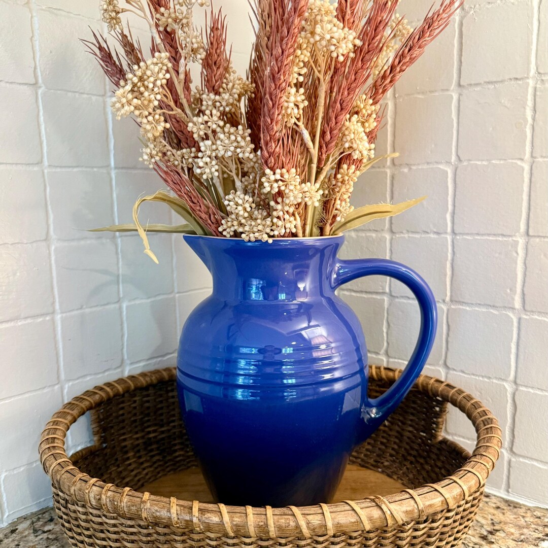 Pretty Le Creuset Cobalt Blue Stoneware Ceramic Pitcher 9 Large 2 Qt ...