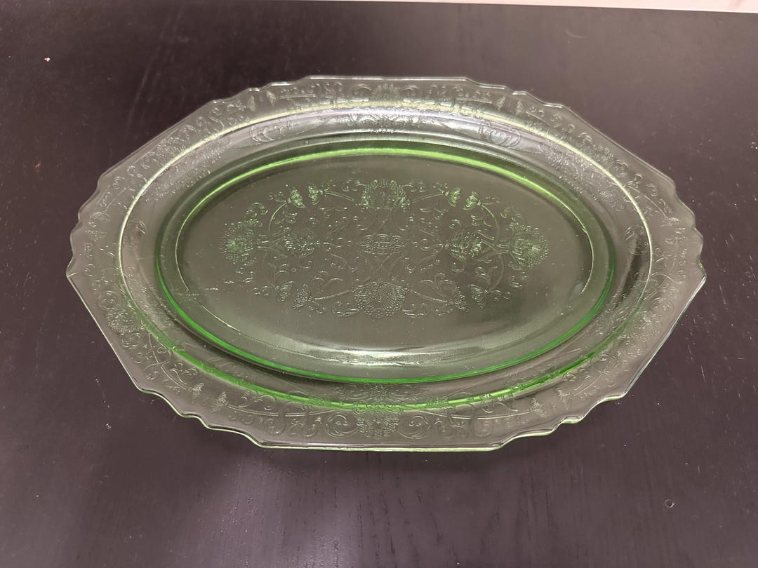 Vintage Hazel Atlas Uranium Glowing Glass Serving Platter - Etsy
