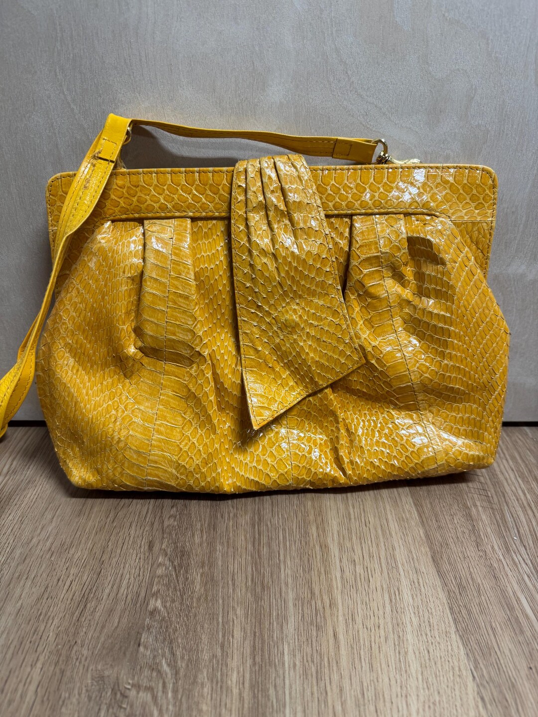 Vintage 70s 80s Bright Yellow Snake Skin Purse Super Soft Leather J ...