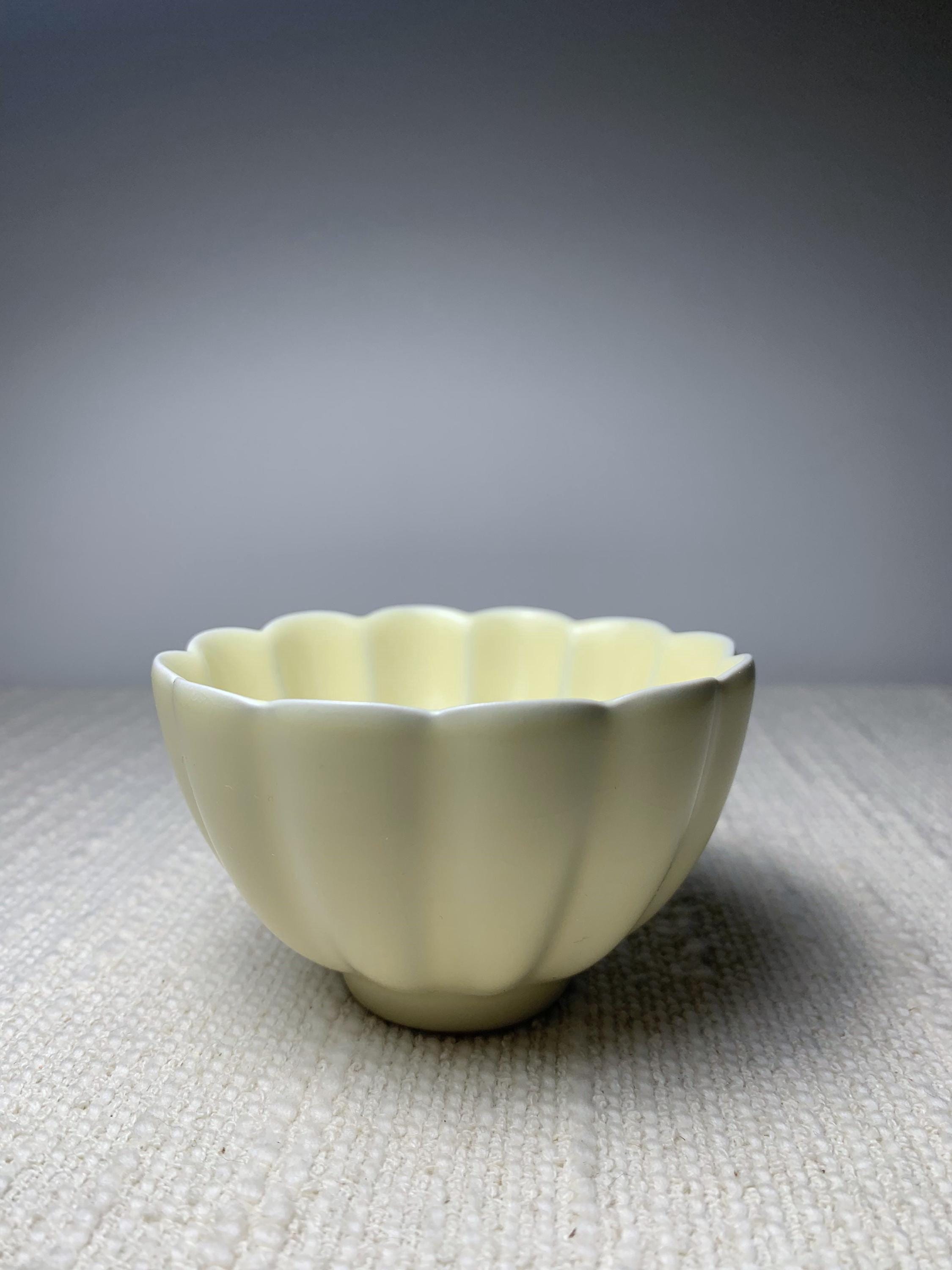 Handmade Pale Yellow Ru Ware Ceramic Chrysanthemum Tea Cup / Coffee Cup ...