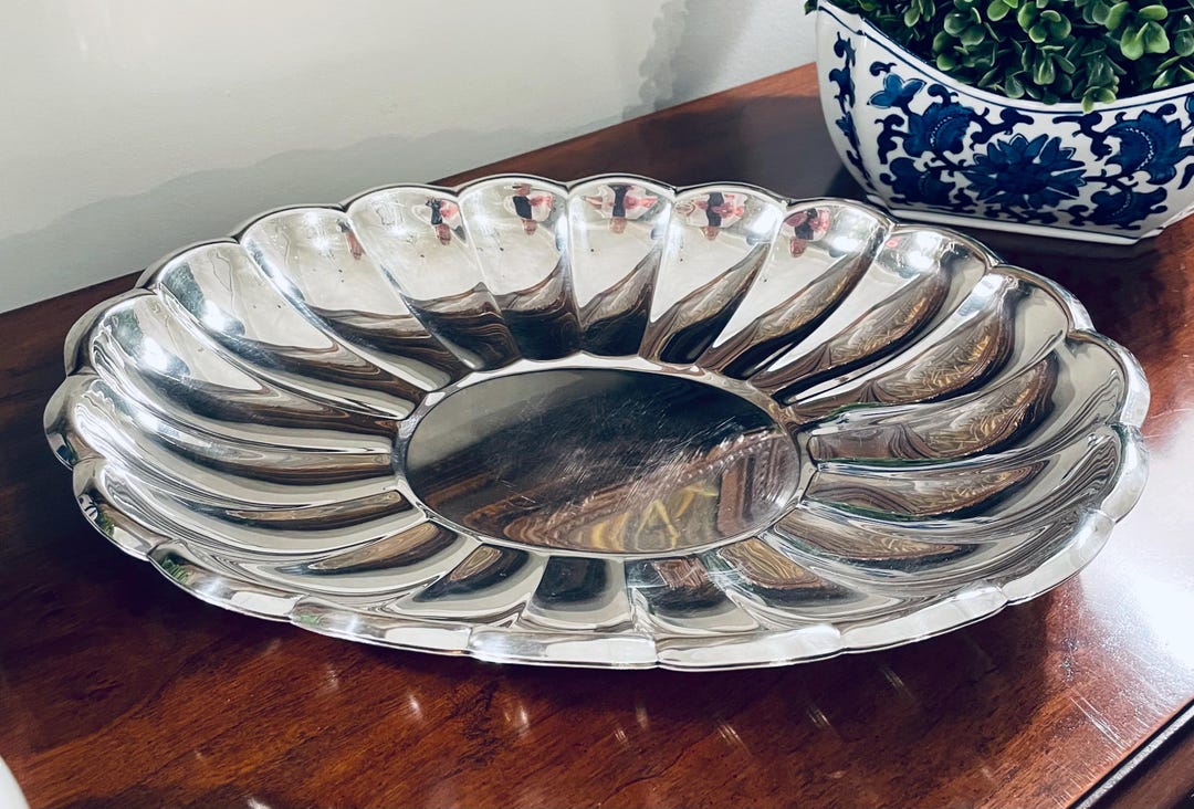Fabulous Towle Silver Plated Scalloped Oval Platter - Etsy