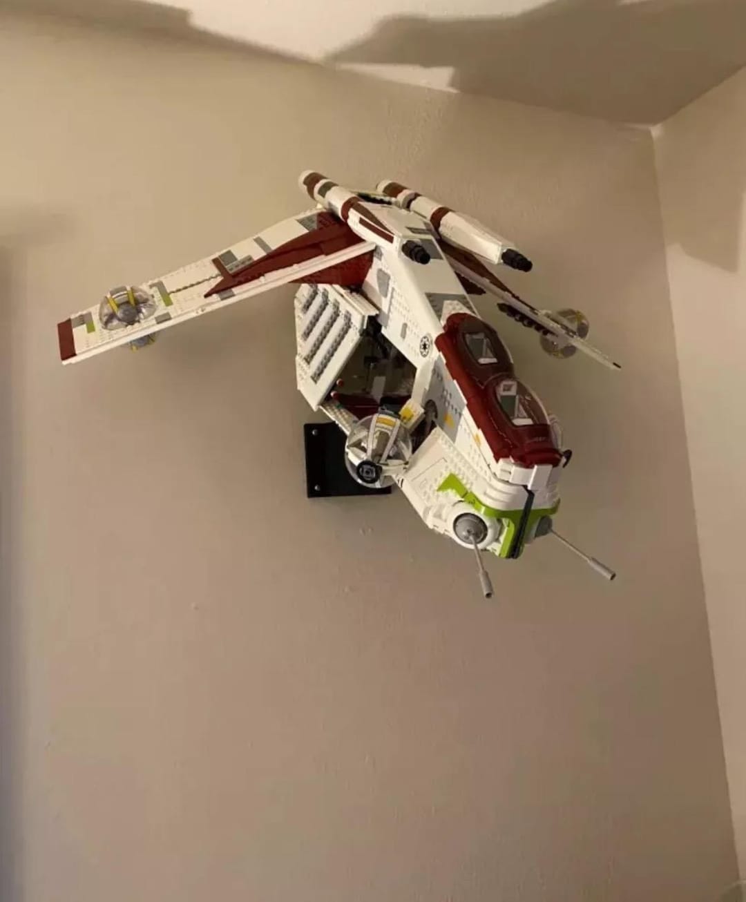LEGO UCS Republic Gunship Wall Mount (75309) - Etsy