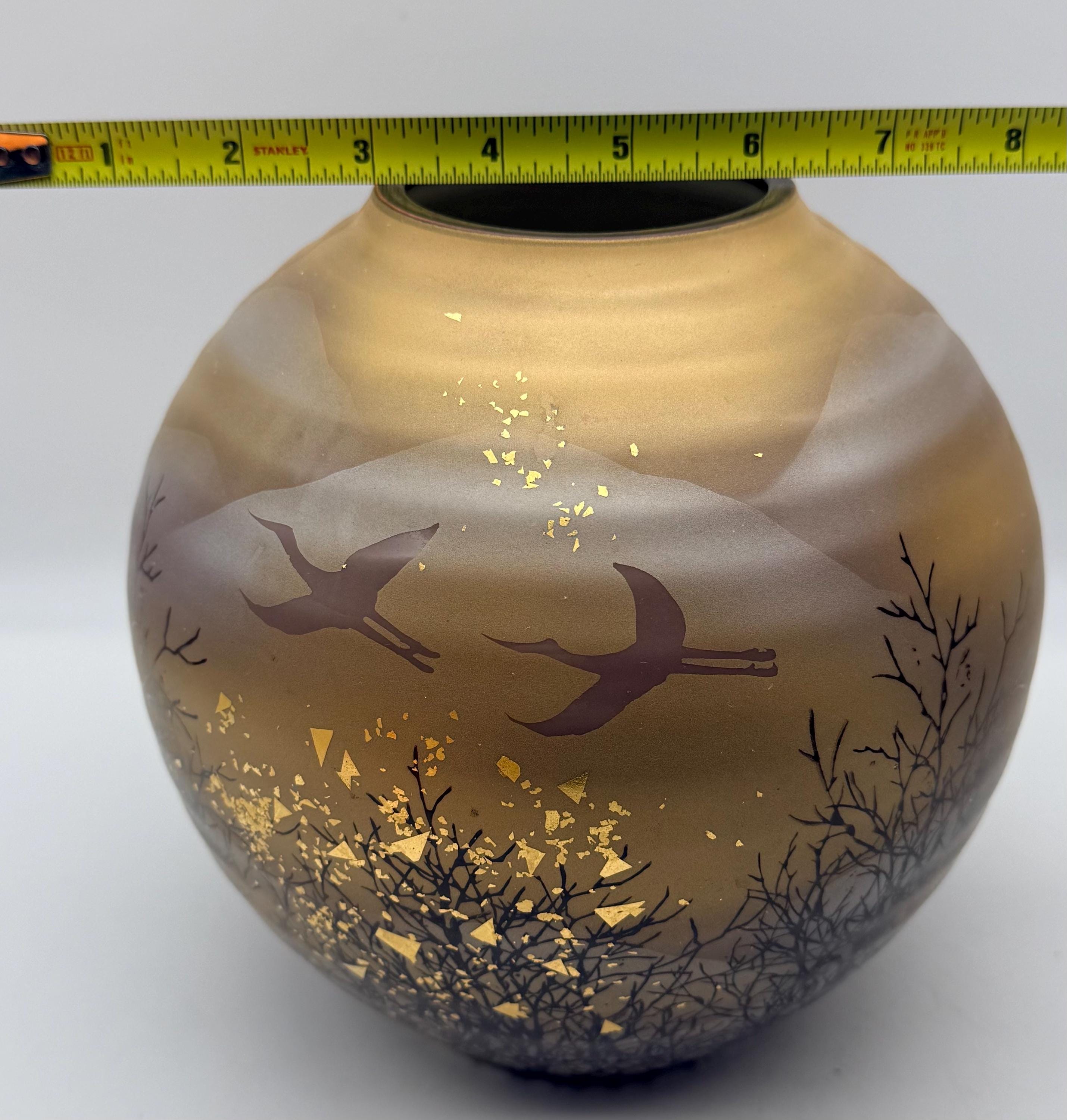 8” Vintage Kutani Ware Cranes in Flight With Gold Accents Vase - Etsy
