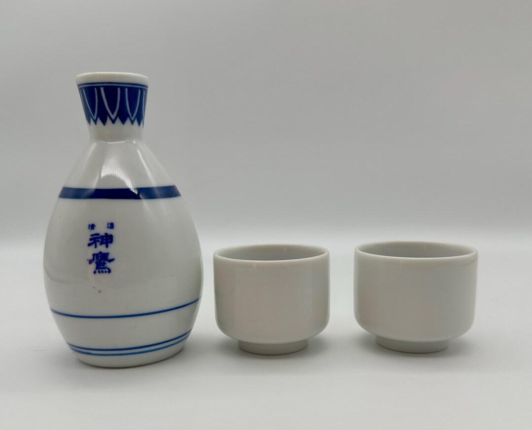 Japanese Sake Set in Blue and White With Kanji - Etsy