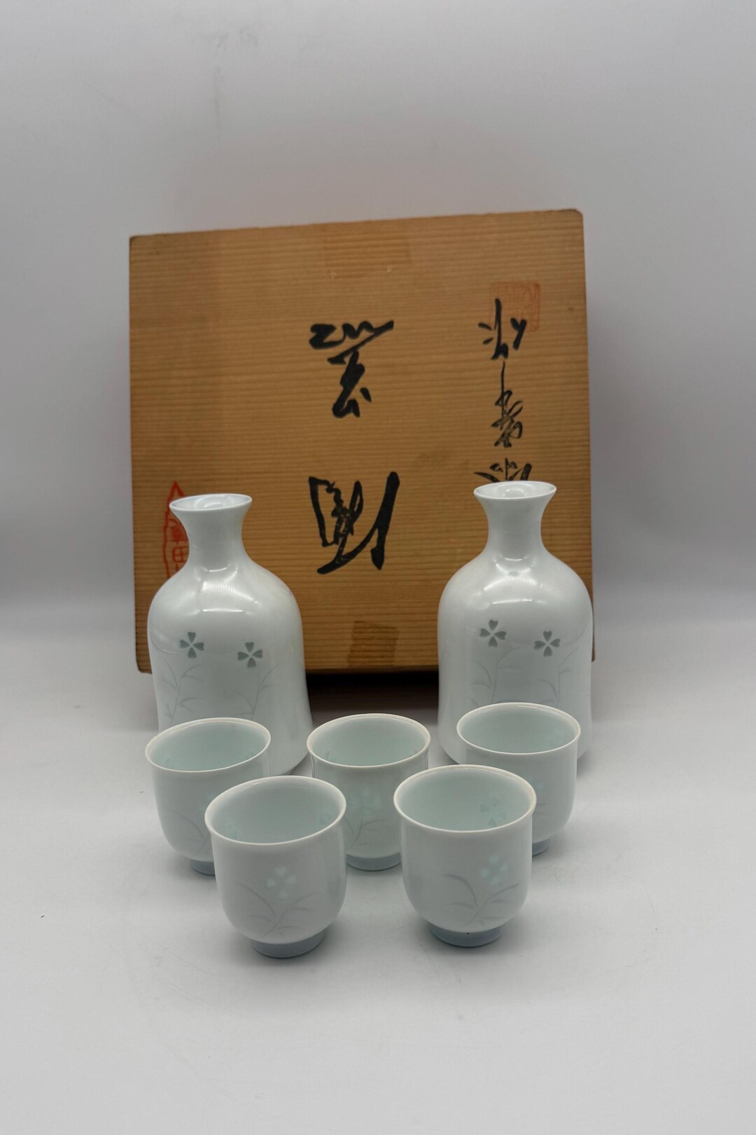 Japanese White Sake Set With Two Carafes and Five Cups in A Wooden Gift ...