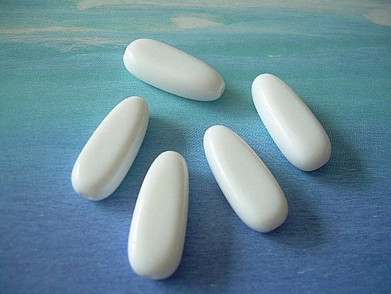 6 Vintage Lucite Beads Snowflake White Elongated Teardrops | Etsy