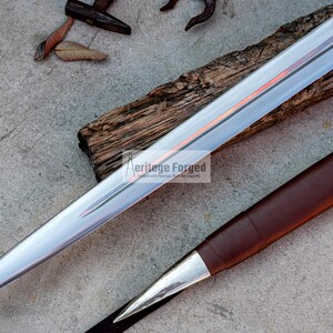V VIKING SWORD/24 Inches Long Blade Hand Forged Sword/leaf Spring of ...