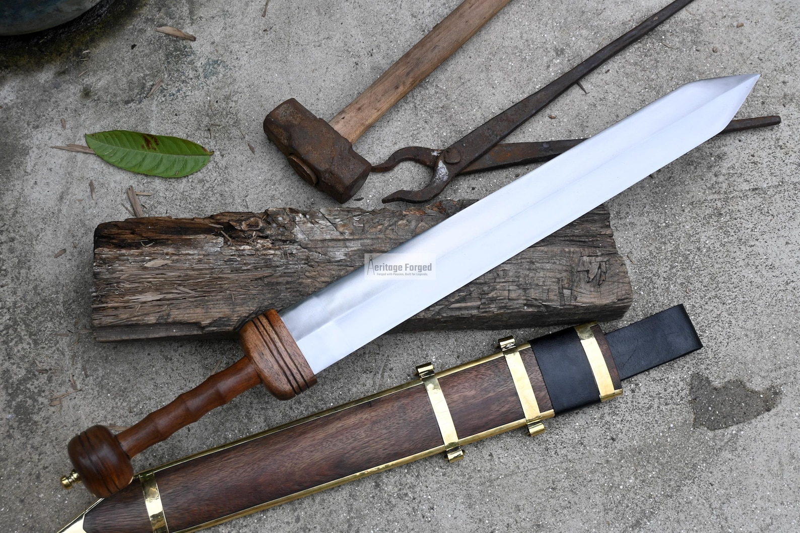 GLADIUS SWORD /18 Inches Long Blade Hand Forged Sword/ GLADIUS Machete ...