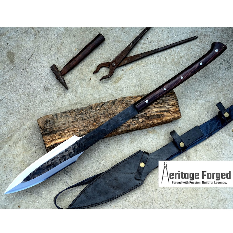 Hastovenator the Spear Hunter - Etsy Canada