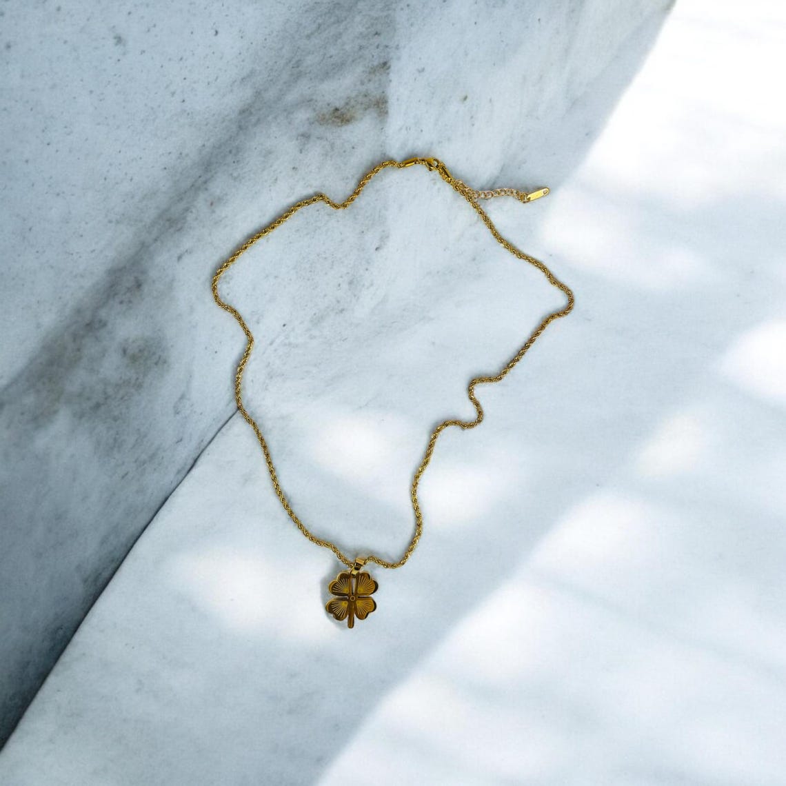 Lucky Four-leaf Pendant - Etsy