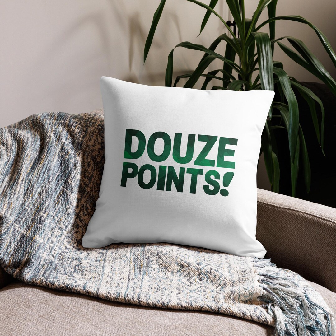 Eurovision Song Contest Premium Pillow Saying Douze Points on Front and ...