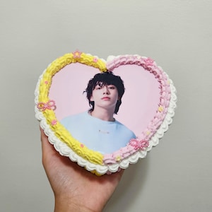 Jungkook Jewelry Box Cake - Etsy