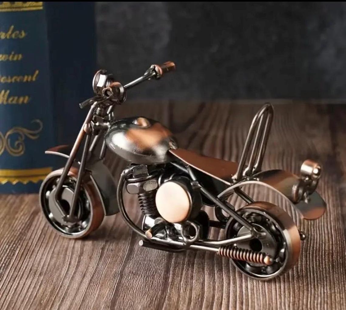 Vintage Metal Art Motorcycle Model Collectible, Nostalgic Home Decor ...