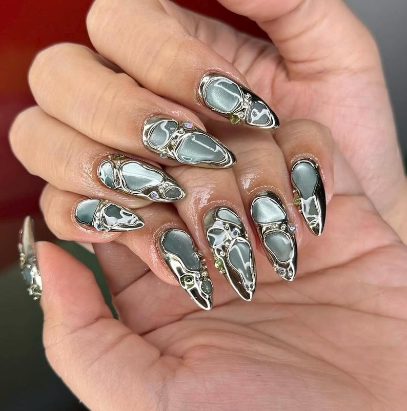 3D Press on Nails Chrome Liquid Metal | Silver Melted Effect Art ...