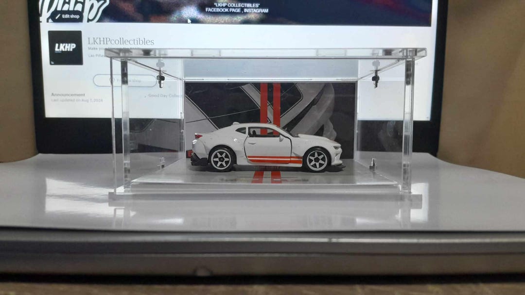 Diecast Acrylic Display Case Car Poster Design Room Decoration ...