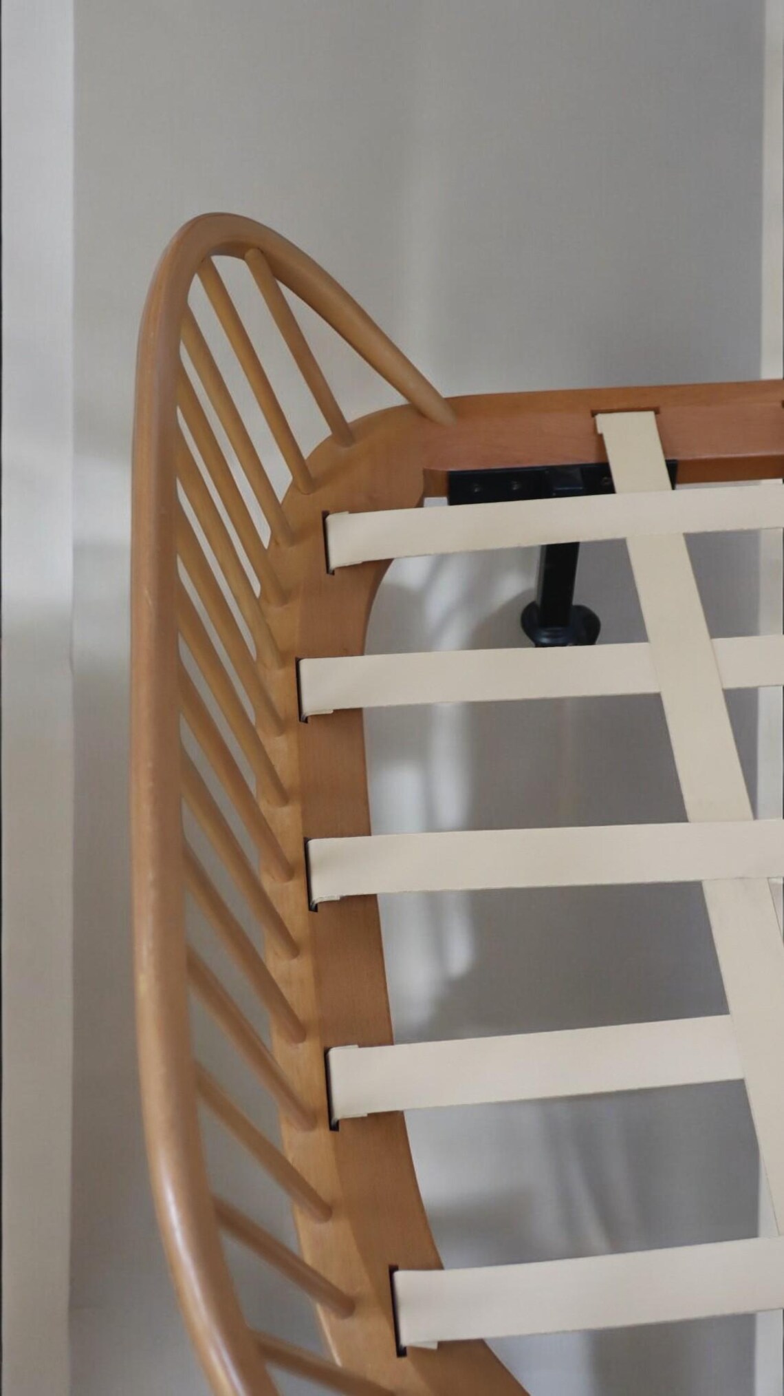 Ercol 1960s Blonde Windsor Single Bed on Castors PLEASE READ ...