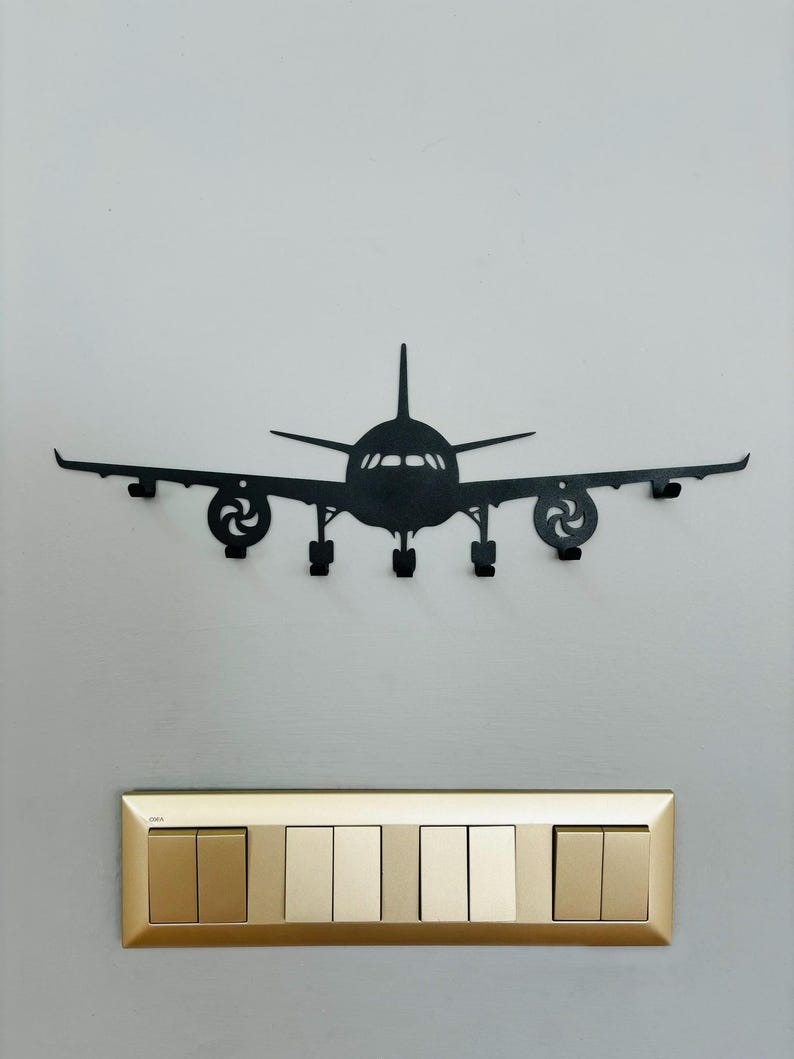 Metal Key Holder for Wall With 7 Hook Airplane Keychain Holder ...