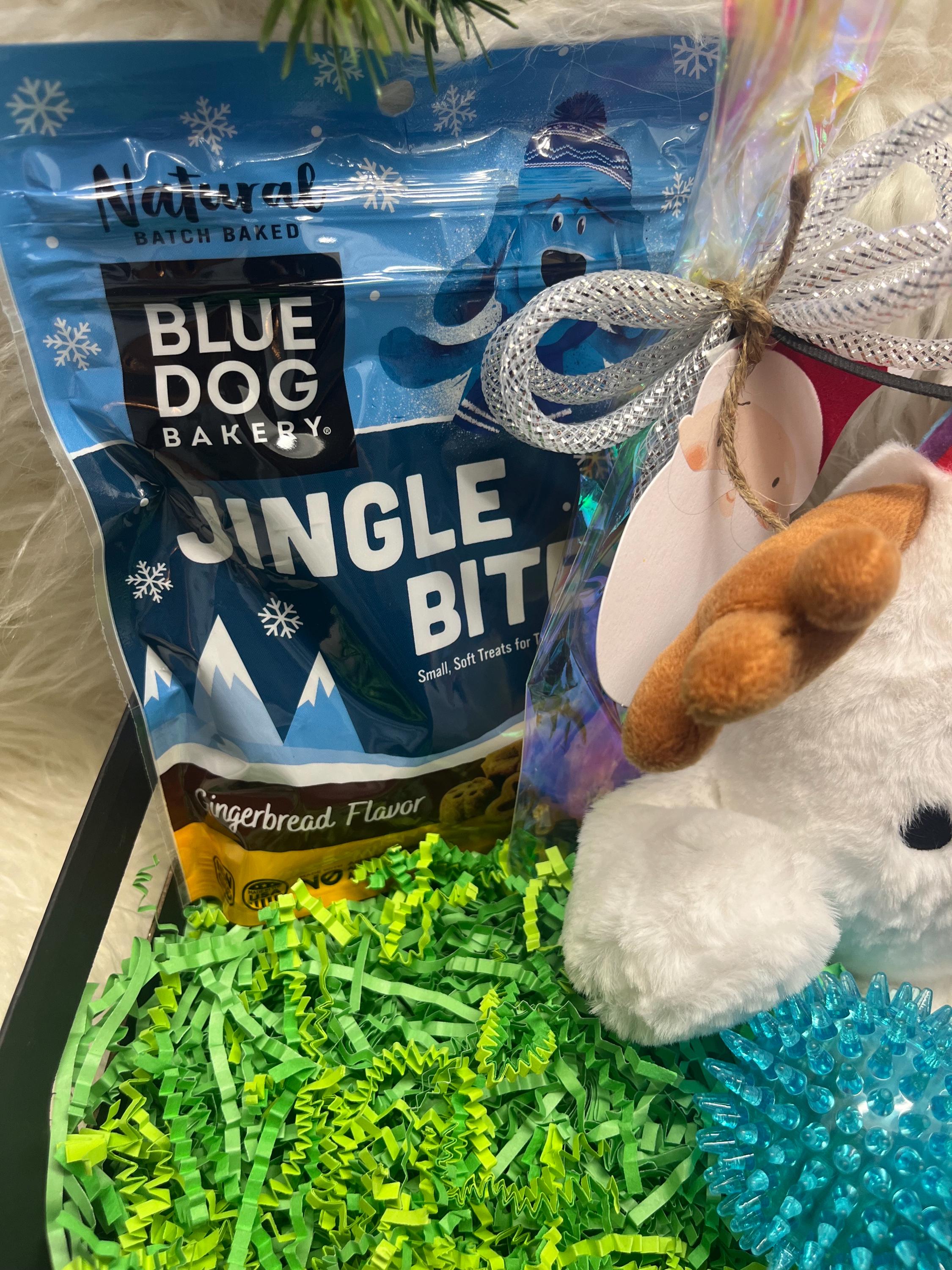 Christmas Dog Gift Box, Snowman Dog Toy and Treat Set, Holiday Dog Gift ...