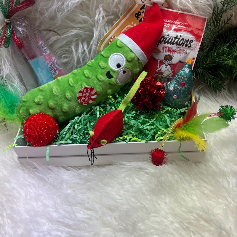 Kitty Xmas Gift Box - 60+ Gift Ideas for 2026