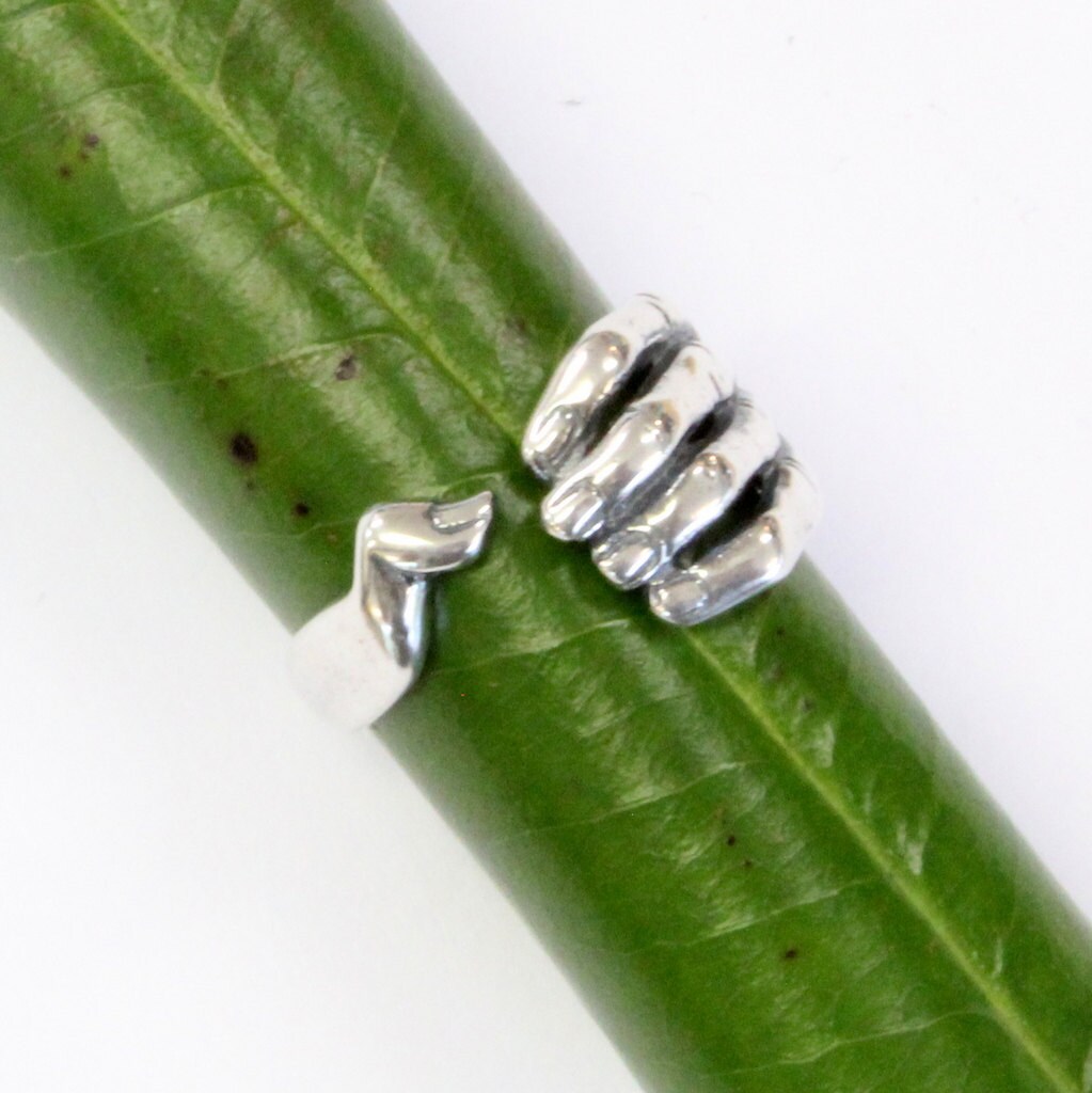 Silver Gripping Hand Finger Ring | Etsy