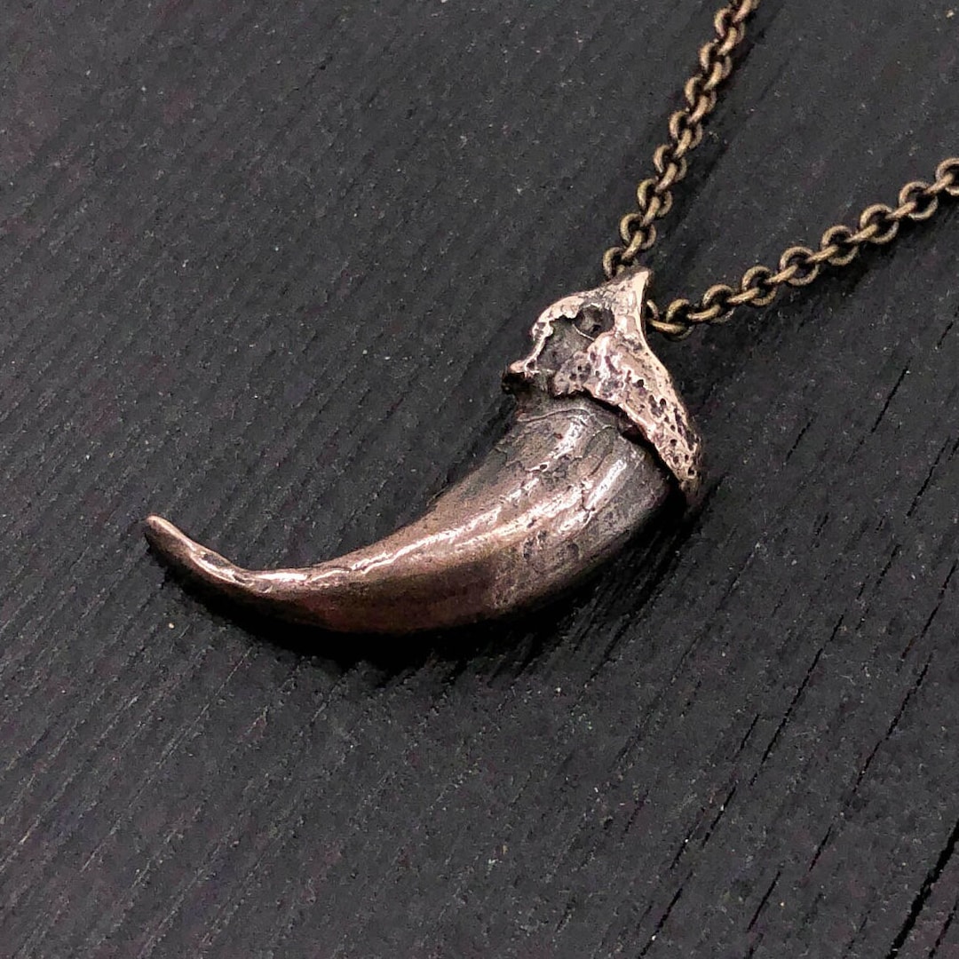 Large Bronze Grey Wolf Claw Necklace - Etsy