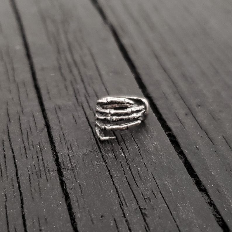 Skeleton Hand Ear Cuff - Solid Hand Cast Sterling Silver - Etsy