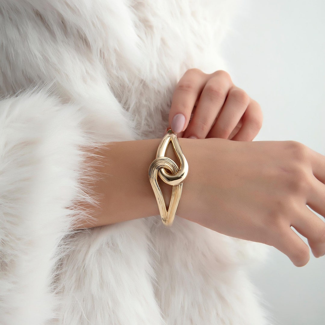 14k Solid Gold Love Knot Bangle, Tie Knot Bangle, Gold Layering Bangle ...