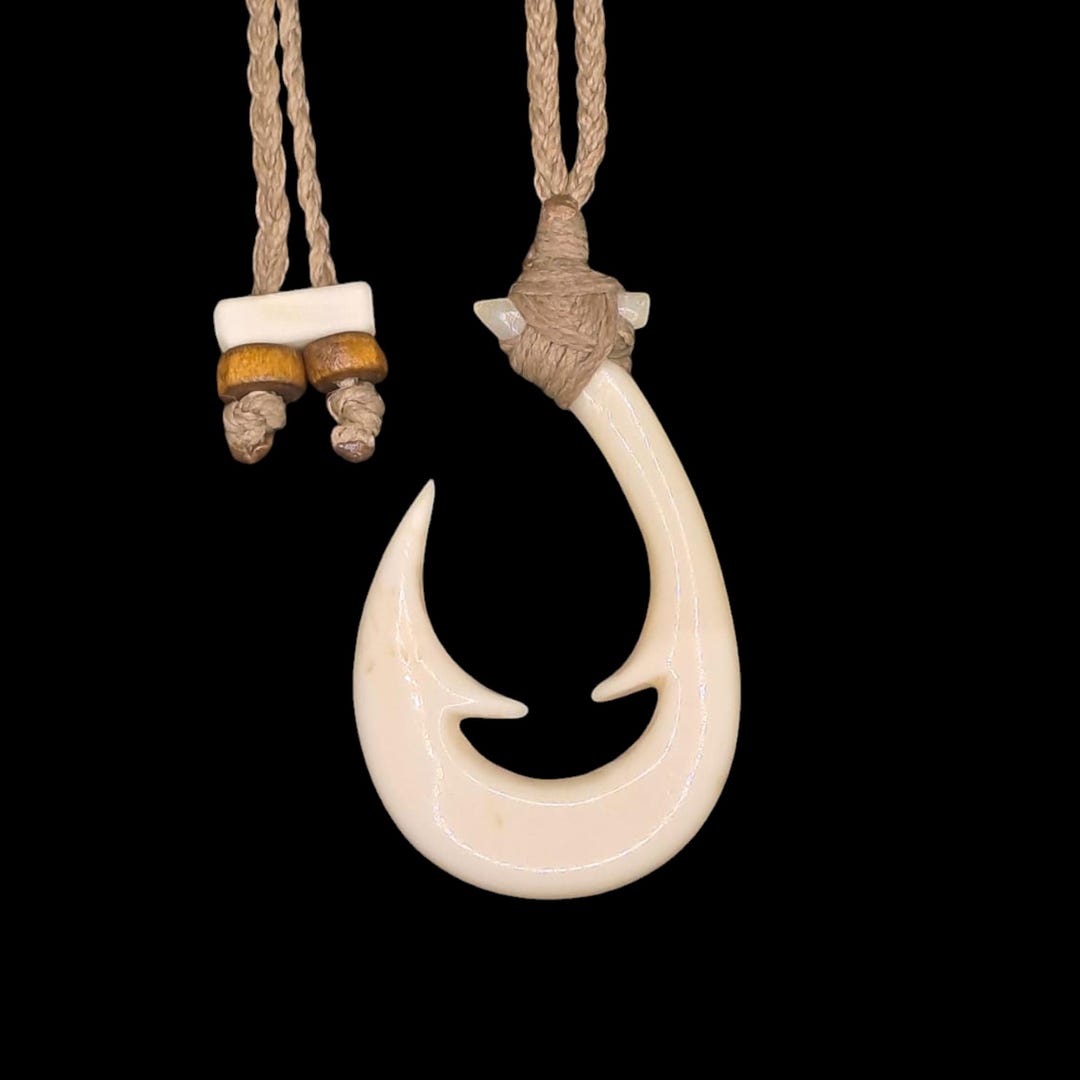Hei Matau. Maori Style Bone Fishing Hook, Safe Travel Amulet, Sea ...
