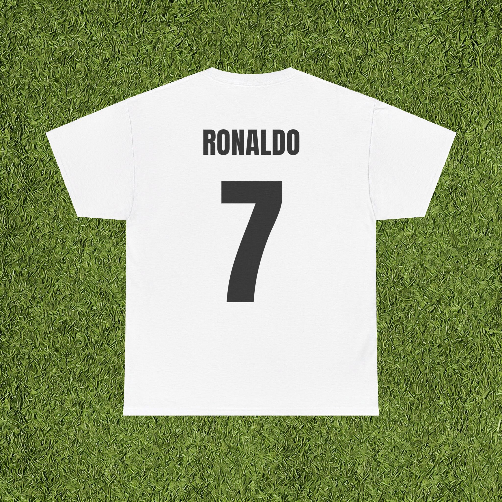 Cristiano Ronaldo CR7 Football Unisex T-shirt With Signature - Etsy