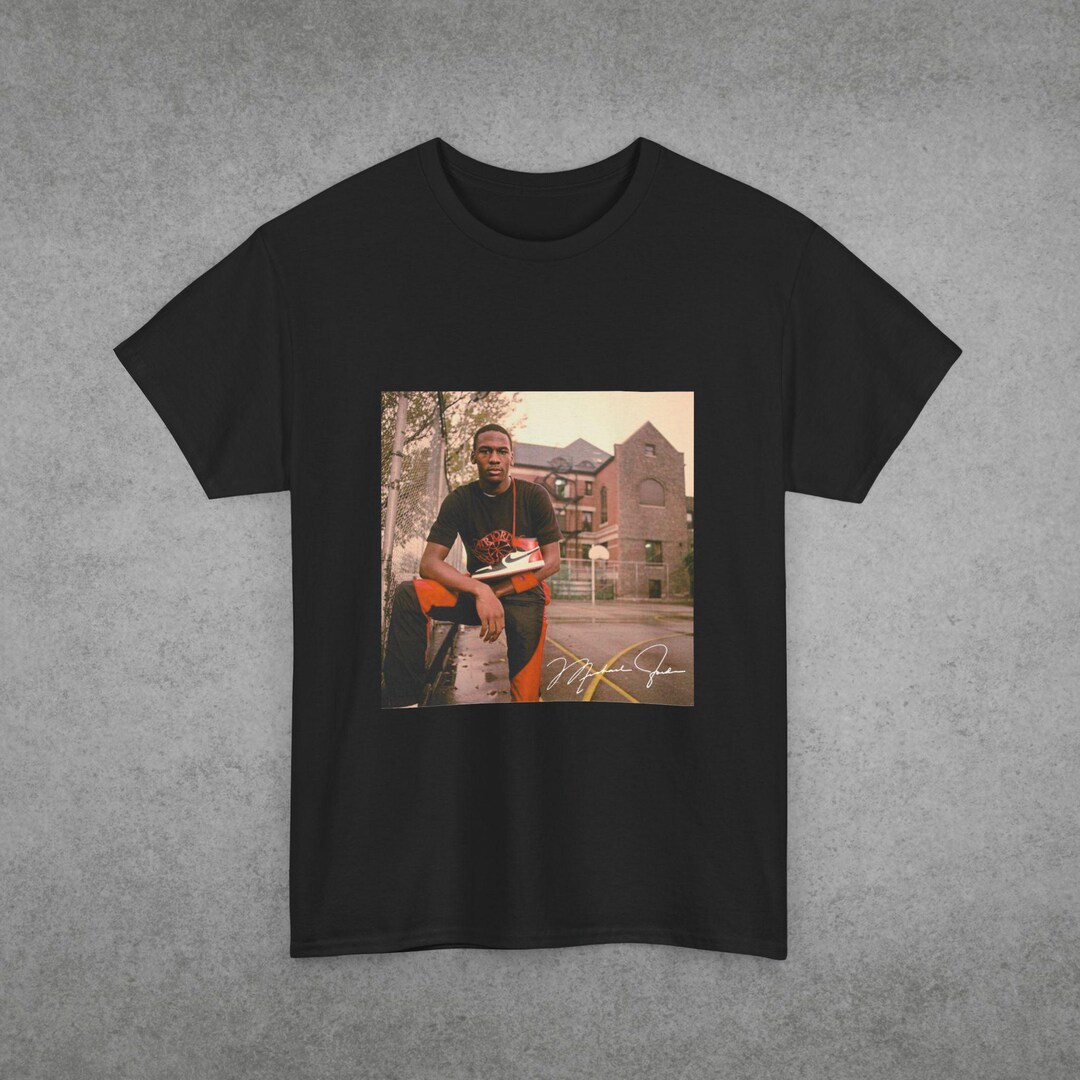 Michael Jordan Retro Vintage Air Jordan T-shirt With Printed Signature ...