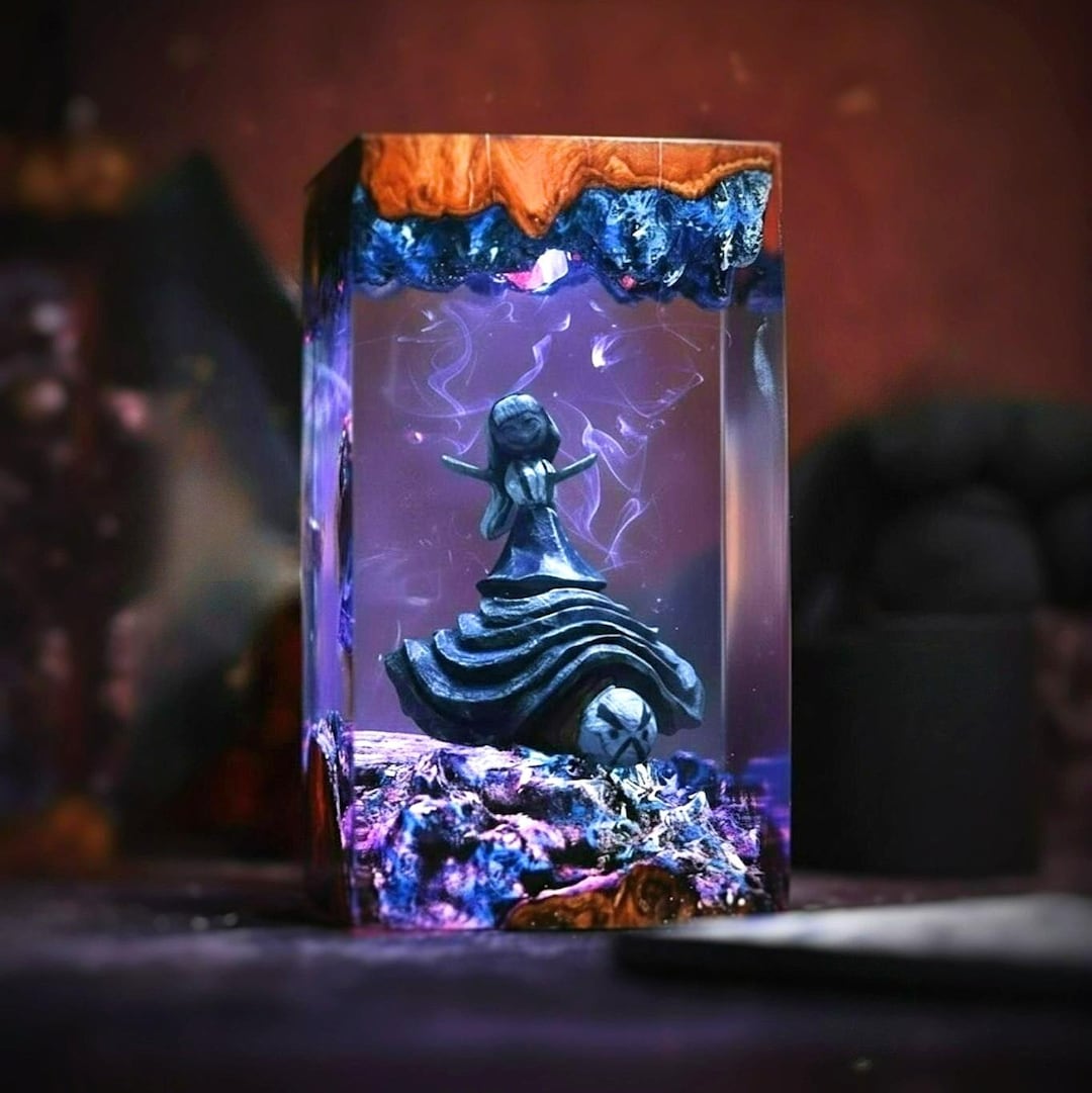 Clea & François Rock Clair Obscur Expedition 33 Resin Lamp, Handcrafted ...