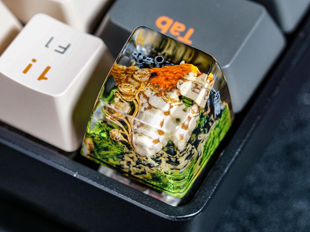 Radagon 3D Legen.dary Elden Ring Talisman Keycap, Custom Artisan Keycap ...