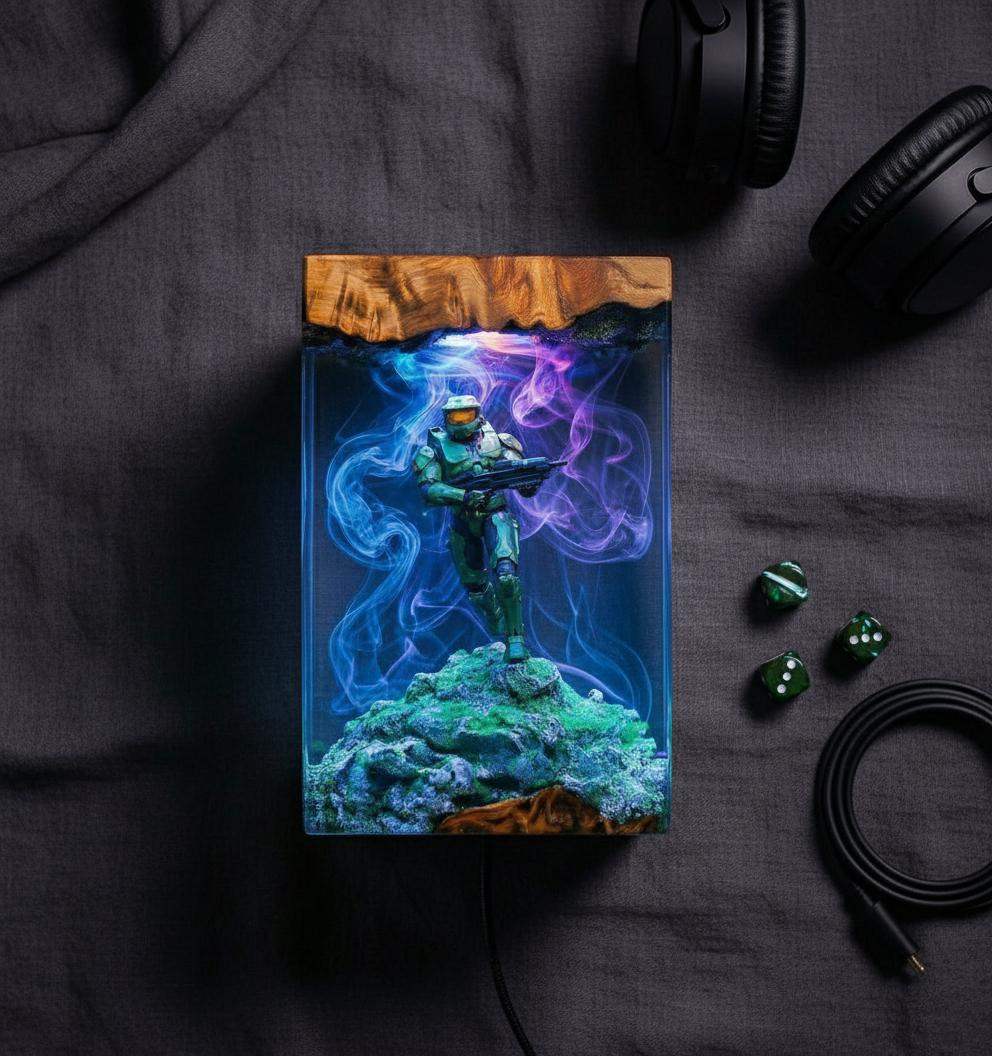Master Chief Resin Lamp - H.A.L.0 Inspired Diorama Night Light, LED ...