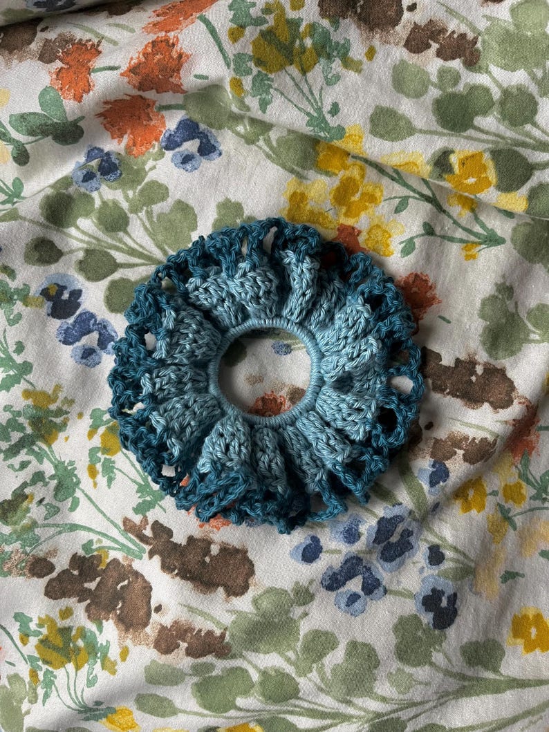 Jumbo Lace Effect Crochet Scrunchie Pattern | Beginner Level PDF ...