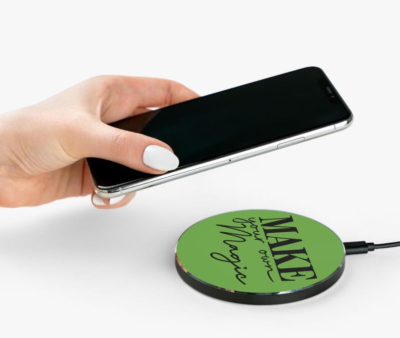 Wireless Charger, Magic Green Background, Phone Charging Pad ...