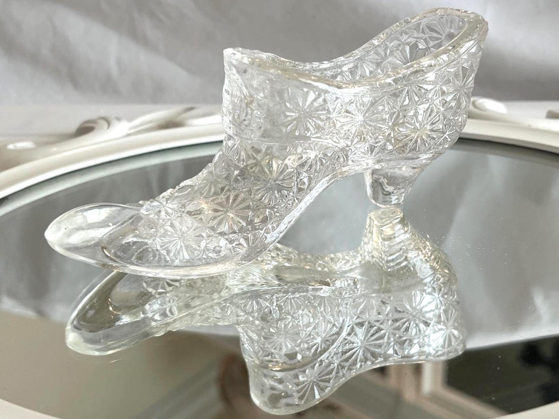 Fenton Daisy & Buttons Clear Glass Shoe Slipper - Etsy